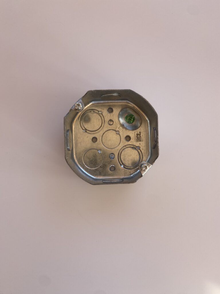 Octagonal box – Galvanised – Jen R Us Hardware